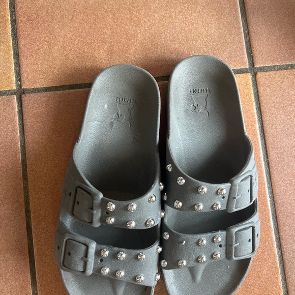Cacatoes | Shoes | Cacatoes Graybeard Studded Slide | Poshmark